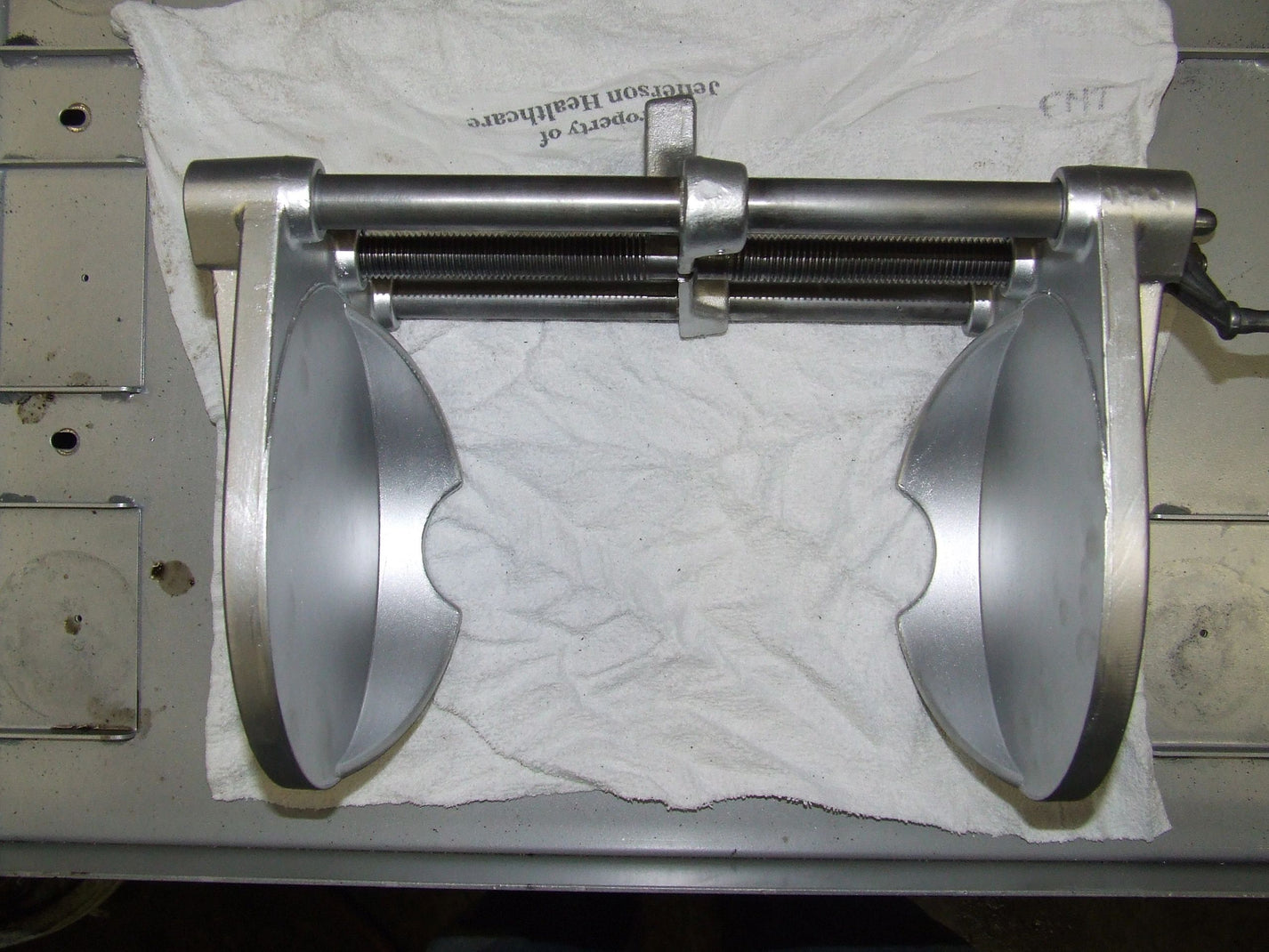 Red Devil left hand clamping assembly. – Paint Shaker Parts LLC